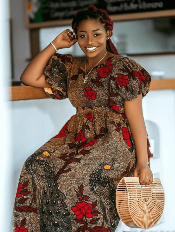 45 Inspiring Images: Stylish Ways to Wear Peacock Ankara Patterns – YEOX